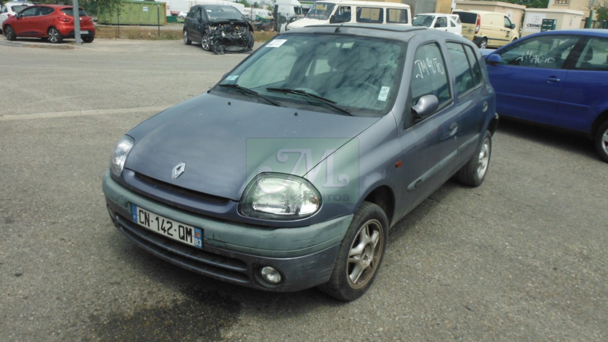 RENAULT - CLIO II 1.4I RXE - Pièces détachées d'occasion